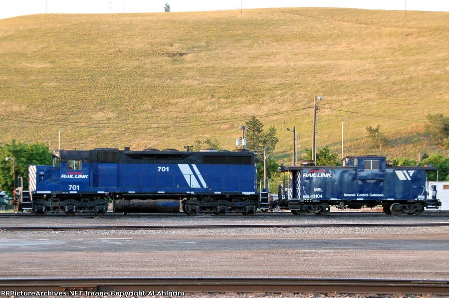 MRL 701 and remote caboose 1104